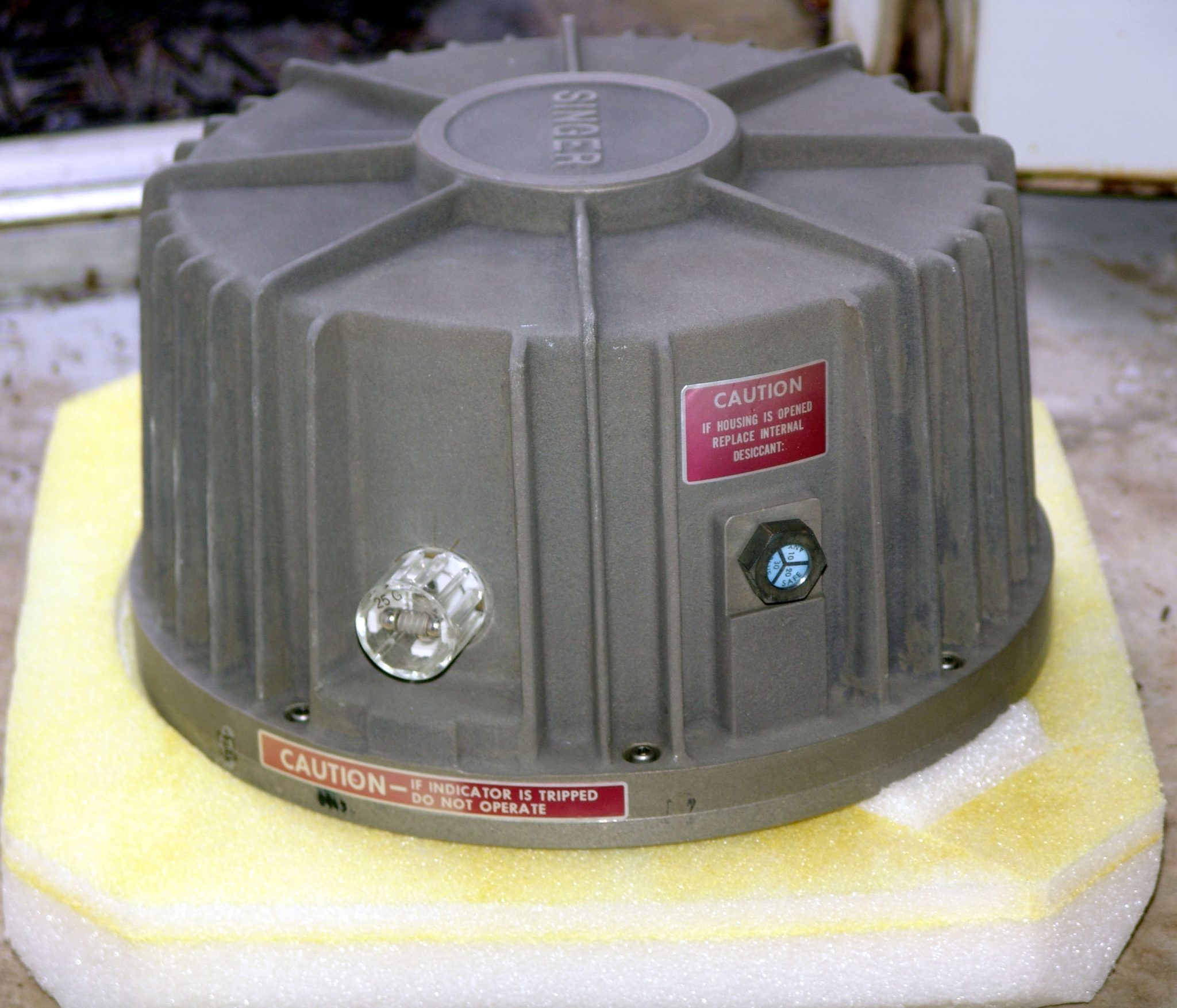 Mr Fusion Base (Singer Librascope) - DTM Props